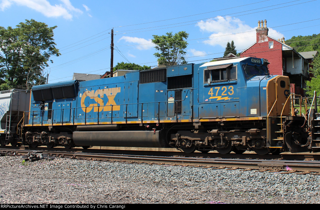 CSXT 4723 on G008-15